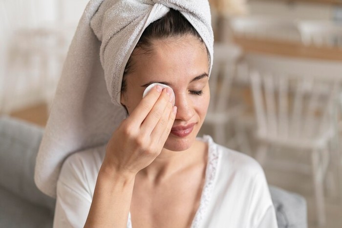 Amankah Double Cleansing Untuk Pemilik Kulit Berjerawat Ini Kata