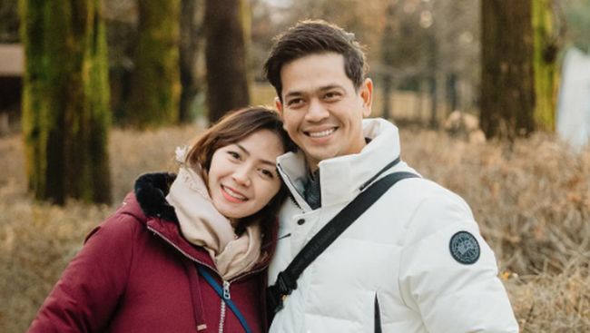 10 Keluarga Artis yang Jauh dari Gosip Selalu Hangat dan Harmonis, Ada Surya Insomnia - Foto 1