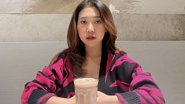 Ovarium Diangkat karena Kista Seperti Kiky Saputri, Bagaimana Peluang Kehamilan Selanjutnya?