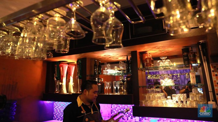 Bisnis Bar-Karaoke Masih Rugi Bisa Bebas Pajak Hiburan, Ini Caranya!