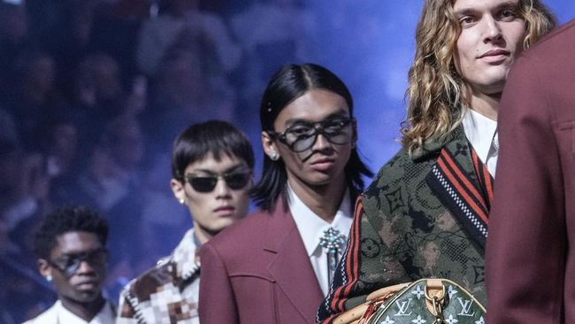 Model Asal Bandung Ramaikan Panggung LV di Paris Fashion Week