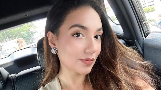 7 Potret Ghina Raihanah Finalis Puteri Indonesia 2024, Ternyata Adik ...