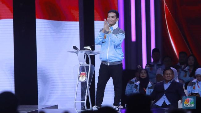 Sempat Disinggung Gibran, Aksi Jokowi ini Bisa Cegah RI Kering Dolar Sempat Disinggung Gibran, Aksi Jokowi ini Bisa Cegah RI Kering Dolar
