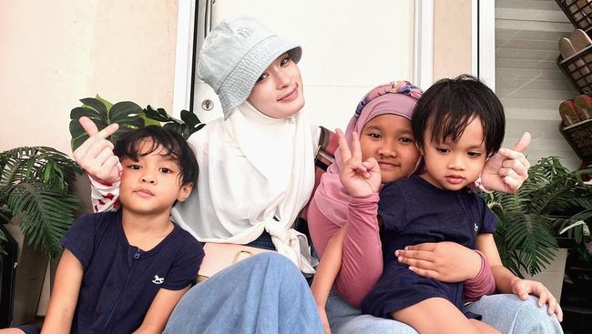 Kesedihan Inara Rusli Mengurus Kedua Anak di RS saat Harus Hadapi Gugatan Virgoun