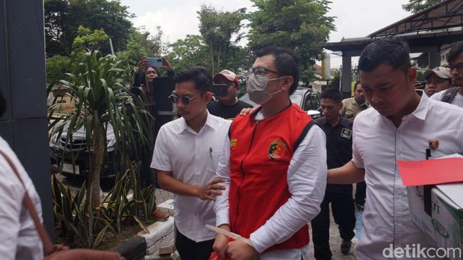 Ronald Tannur Anak Eks DPR RI Divonis Bebas dari Dakwaan Penganiayaan ...