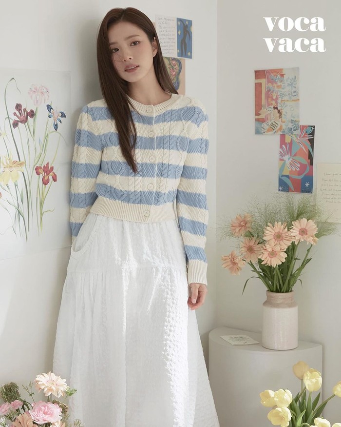 Rekomendasi OOTD ala Shin Se Kyung dalam Pemotretan Terbaru bersama Brand Pakaian Voca Vaca - Foto 1