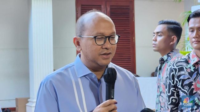 Profil Rosan Roeslani, Sosok Menteri Investasi Pengganti Bahlil Profil Rosan Roeslani, Sosok Menteri Investasi Pengganti Bahlil