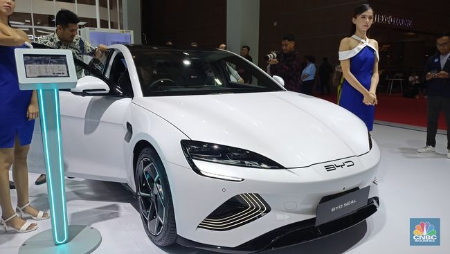 Mobil Listrik Lagi Menggila, Penjualan Naik 25% di 2024