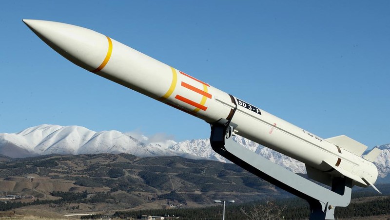 Timur Tengah Makin Ngeri, Iran Pamer 2 Rudal Pembunuh Baru