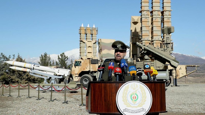 Timur Tengah Makin Ngeri, Iran Pamer 2 Rudal Pembunuh Baru