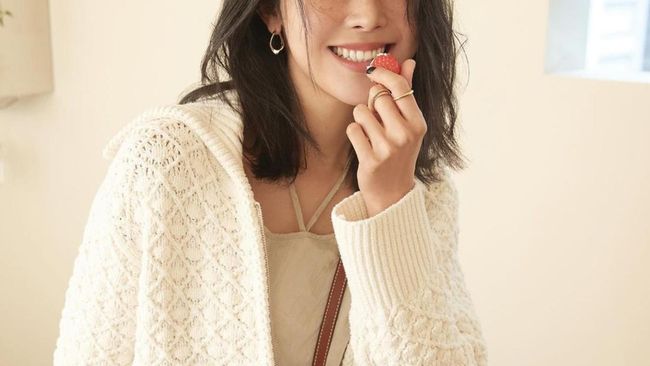 Choi Hye Seon 'Single's Inferno 3' Bagikan Sederet Beauty Item untuk ...