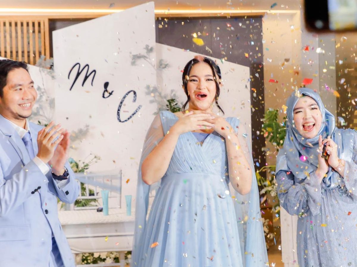 Marshanda Wedding Bride Surprises Grandparents By Featuring Childhood