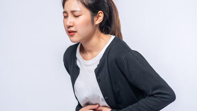 5 Cara Mudah Melancarkan BAB Saat Puasa, yang Sering Sembelit Wajib Simak!