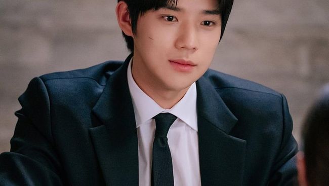 Profil dan Fakta Moon Sang Min, Aktor Tampan yang Comeback di Drakor ...