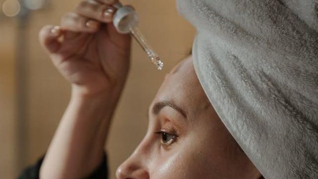 Apa Bedanya AHA, BHA, dan PHA sebagai Bahan Aktif dalam Produk Skincare?