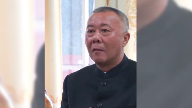 Setelah 20 Tahun Hidup Susah, Orang Ini Baru Tahu Ayahnya Konglomerat