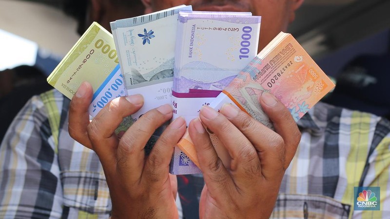 Suasana Penukaran Uang Kas Keliling BI, Simak Jadwal & Tata Caranya!