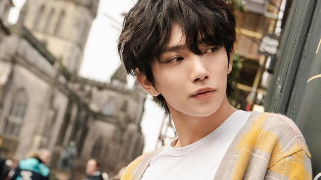 Joshua SEVENTEEN Menjadi Brand Ambassador BARRIE, Merek Top-Class ...