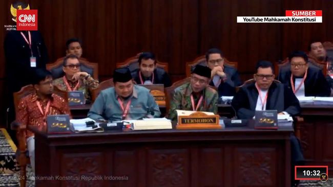 VIDEO: Momen Ketua MK Tegur Ketua KPU: Pak Hasyim Tidur, Ya? VIDEO: Momen Ketua MK Tegur Ketua KPU: Pak Hasyim Tidur, Ya?