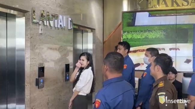 Selain Sandra Dewi 12 Artis Ini Miliki Bisnis Yang Sudah Bangkrut