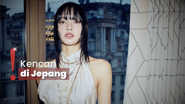 Muncul Foto Diduga Lisa BLACKPINK Jalan Berjauhan Bareng Frederic