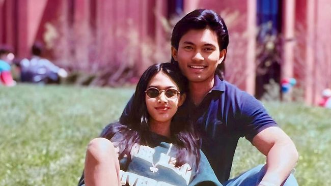 7 Potret Diah Permatasari dan Suami Rayakan 27 Thn Pernikahan, Pertama ...