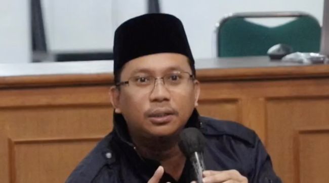 KPK Tetapkan Bupati Sidoarjo Gus Muhdlor Tersangka Pemotongan Insentif KPK Tetapkan Bupati Sidoarjo Gus Muhdlor Tersangka Pemotongan Insentif