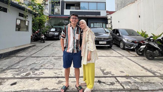 Lihat Tya Ariesta Hampir Alami Preeklamsia, Suami Trauma Tambah Momongan