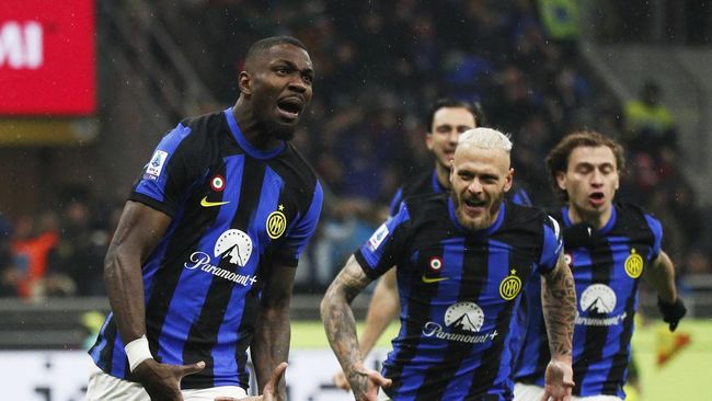 Inter Raih Scudetto ke-20 Usai Bungkam Milan di Partai Derby Inter Raih Scudetto ke-20 Usai Bungkam Milan di Partai Derby