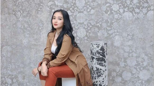 Terpopuler: Potret Istri ke-4 Ari Sigit vs Habib Bahar Gombali Pelayan ... Terpopuler: Potret Istri ke-4 Ari Sigit vs Habib Bahar Gombali Pelayan ...
