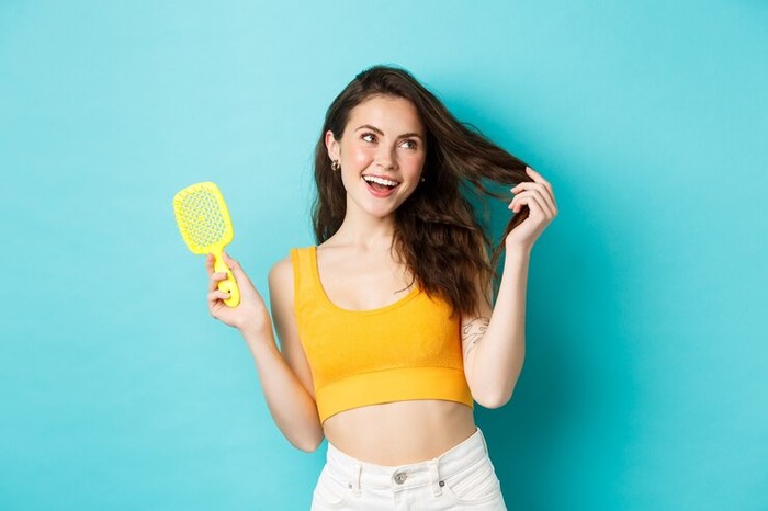 Jenis-jenis Sisir Rambut Beserta Fungsinya, Jangan Salah Pakai! Jenis-jenis Sisir Rambut Beserta Fungsinya, Jangan Salah Pakai!