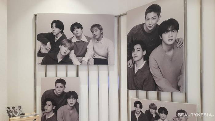 Resmi Dibuka Hari Ini! Simak Serba-serbi BTS POP-UP: MONOCHROME yang Hadir di Metro Gandaria City