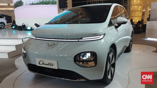 Harga Resmi Wuling Cloud EV Diumumkan Rp398 Jutaan