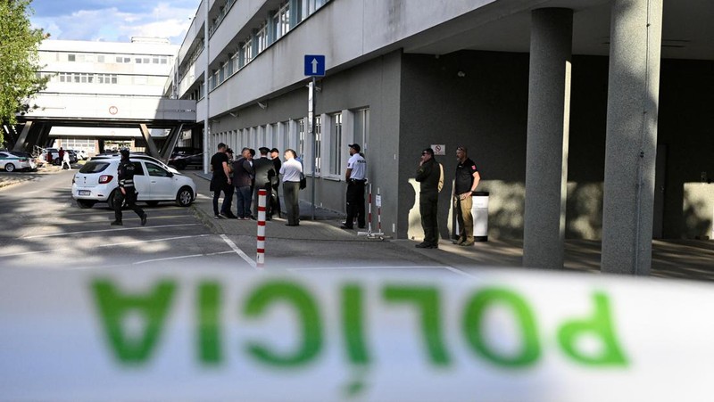 Potret Detik-detik PM Slovakia Robert Fico Ditembak dengan Brutal