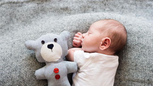 Ini Alasan Bayi Baru Lahir Perlu Stimulasi Visual Warna Hitam dan Putih