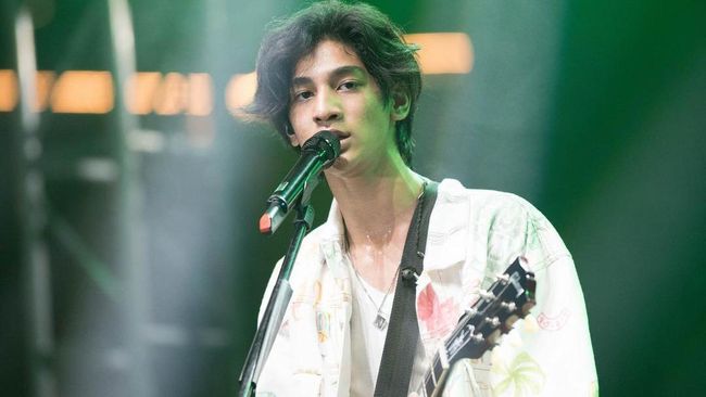 7 Potret Kenzy Anak Andre Taulany yang Ikuti Jejak Sang Ayah Jadi ...