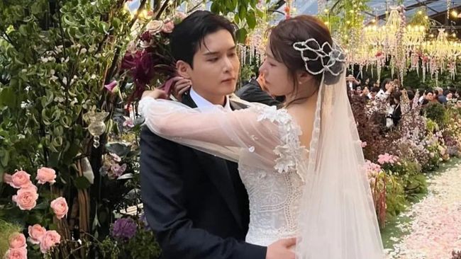 Penuh Kebahagiaan, Ryeowook Super Junior dan Ari Ex-Tahiti Resmi Menikah!