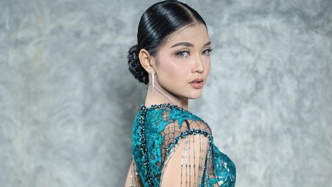 Isu Jadi Pelakor, 7 Potret Tasya Novianti Finalis yang Dikeluarkan dari ...