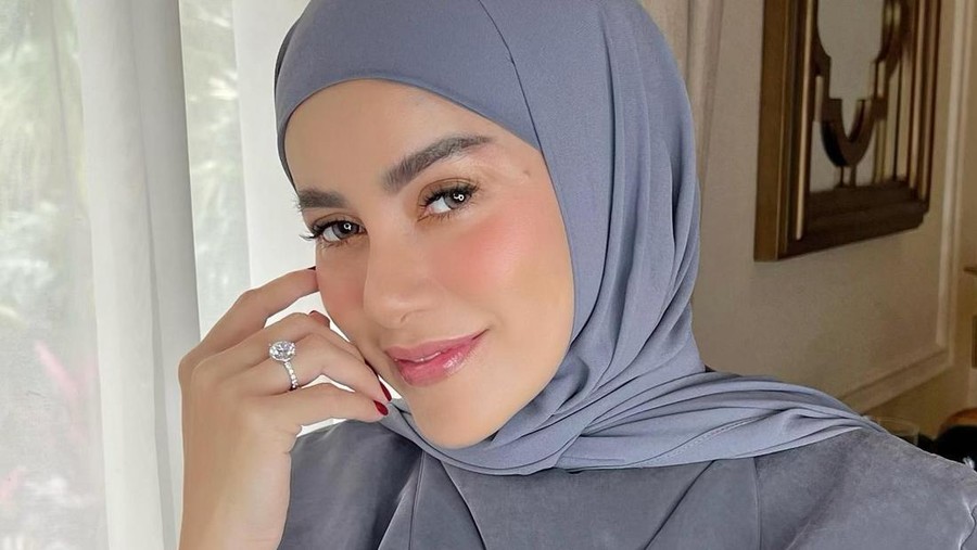 Olla Ramlan Bongkar Awal Mula Dekat dengan Baim Wong Olla Ramlan Bongkar Awal Mula Dekat dengan Baim Wong