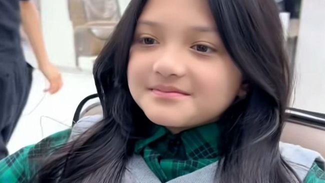 5 Potret Arsy Putri Ashanty & Anang Potong Rambut di Korea, Begini Hasilnya Bun - Foto 1