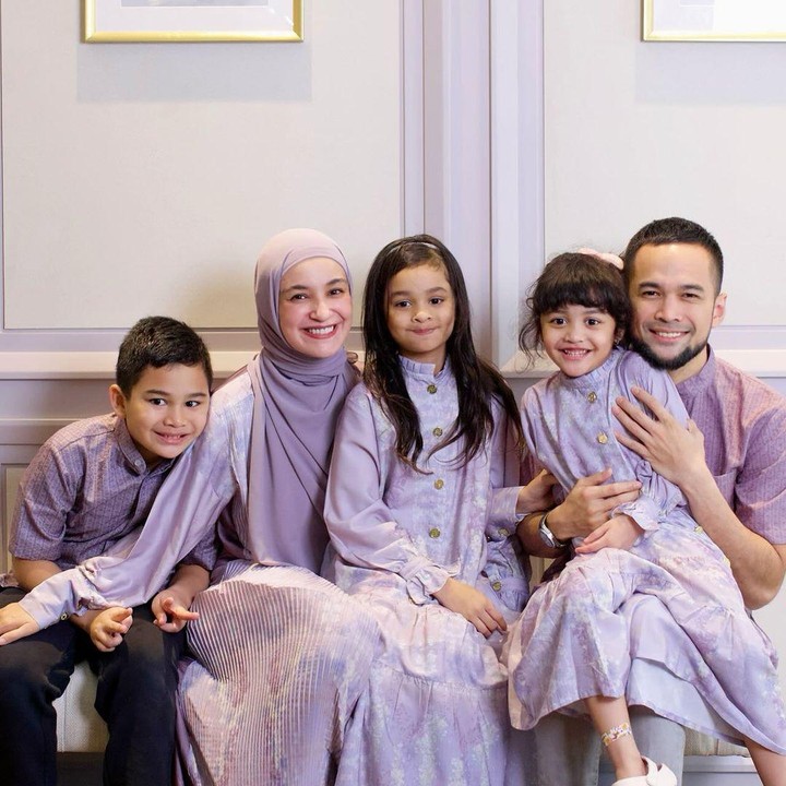 7 Potret Shireen Sungkar Bareng 3 Anak yang Sudah Besar, Kenang Masa ... 7 Potret Shireen Sungkar Bareng 3 Anak yang Sudah Besar, Kenang Masa ...