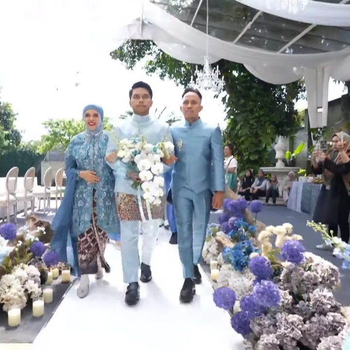 7 Potret Lamaran Aaliyah Massaid & Thariq Penuh Haru, Mendiang Ayah ... 7 Potret Lamaran Aaliyah Massaid & Thariq Penuh Haru, Mendiang Ayah ...