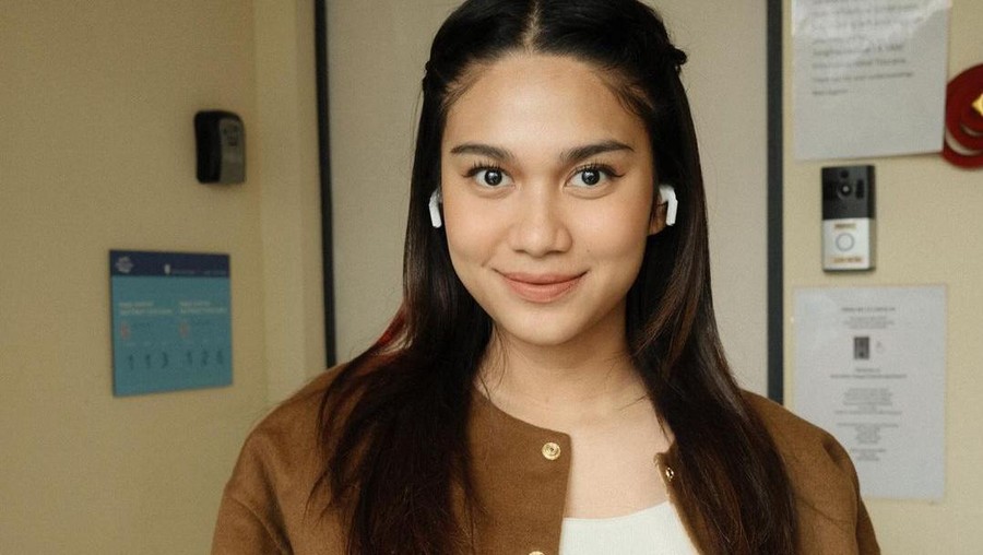Absen di Ultah Erika Carlina, Azizah Salsha Dicap Pengkhianat Absen di Ultah Erika Carlina, Azizah Salsha Dicap Pengkhianat