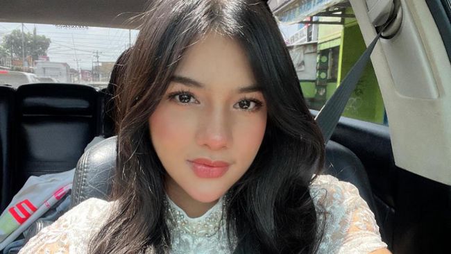 Kisah Mualaf Davina Karamoy Pemain Ipar Adalah Maut Sembuh Dari Sakit