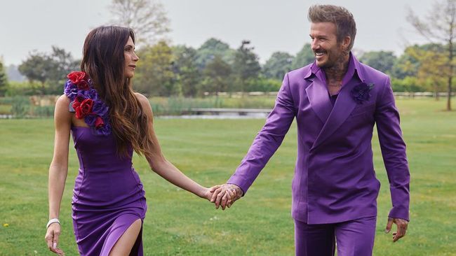 5 Potret Victoria & David Beckham Pakai Gaun saat Menikah 25 Thn Lalu ...