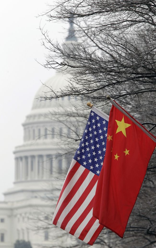 China Balas Trump, Naikkan Tarif 34% untuk Barang dari AS