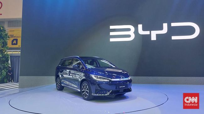 Intip Spesifikasi BYD M6 yang Harganya Usik Rush dan Innova Zenix