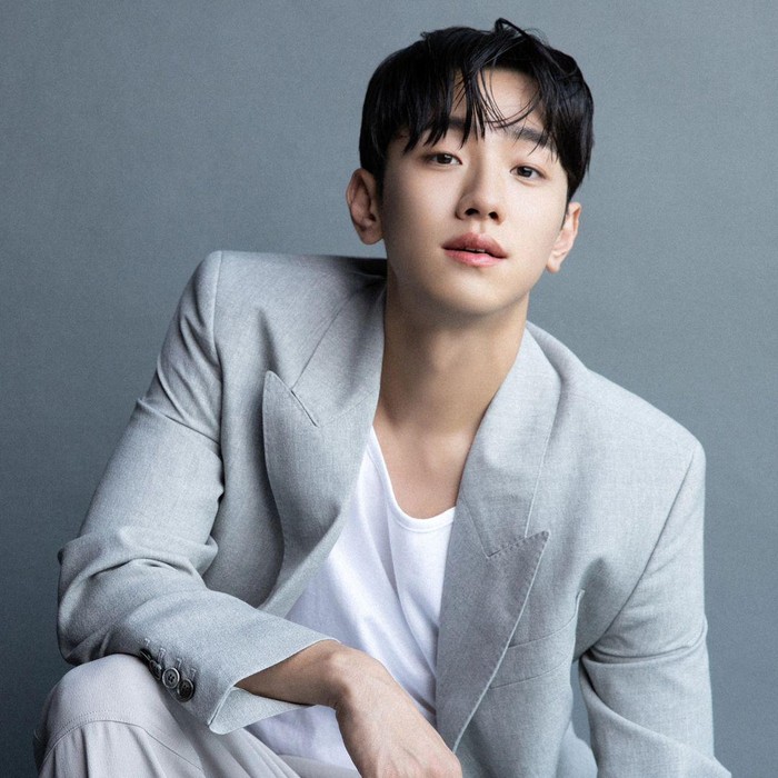 Mengenal Nam Yoon Su, Aktor Korea yang Mendonorkan Ginjal untuk Sang Ayah