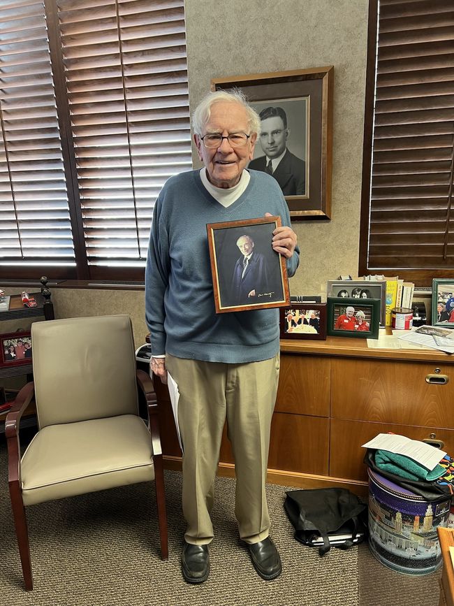 Kisah Benjamin Graham, Bapak Value Investing & Guru Warren Buffett