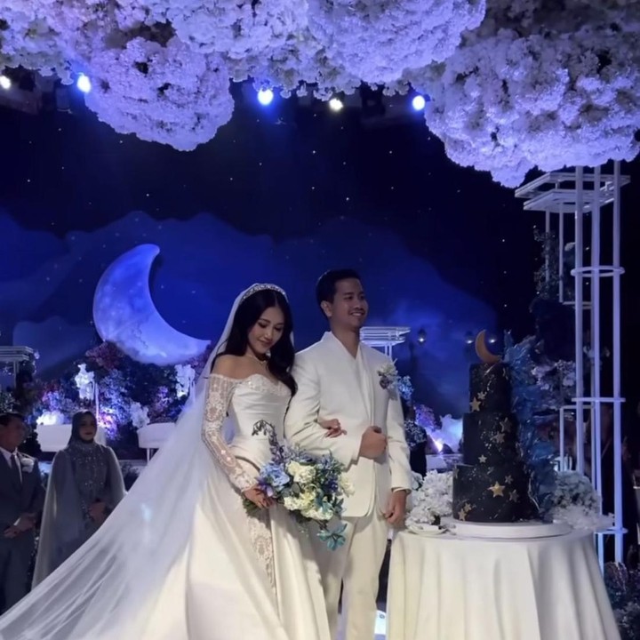 5 Potret Pernikahan Selebgram Shasa Zhania dan Tiktokers Gio ... 5 Potret Pernikahan Selebgram Shasa Zhania dan Tiktokers Gio ...
